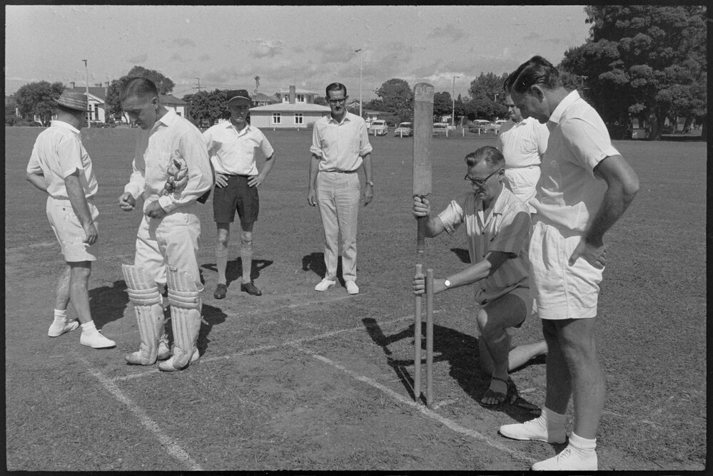 Allan McBride prepares the stumps on the last day cricket match between ...